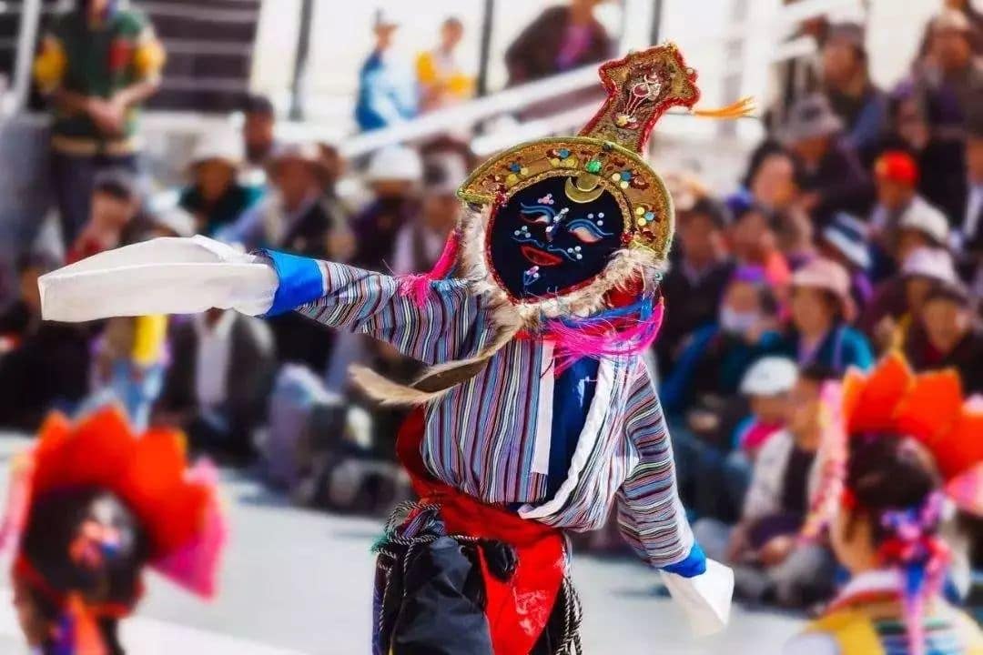 Ache Lhamo: Exploring the Vibrant Tradition of Tibetan Opera